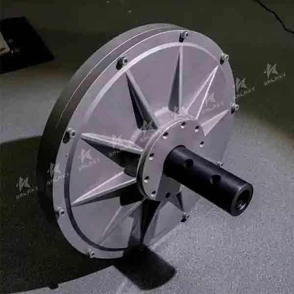 Brushless Structure, Maintenance-Free Coreless Permanent Magnet Generator